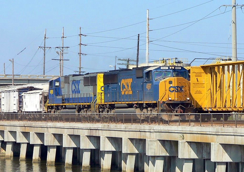 CSX 4697